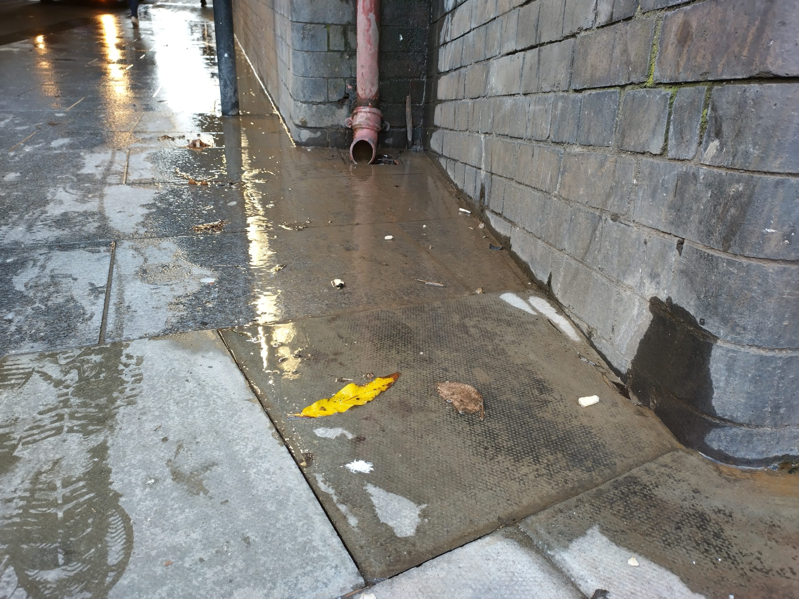 Council urged to get a grip on overflowing drains - Barnet Post