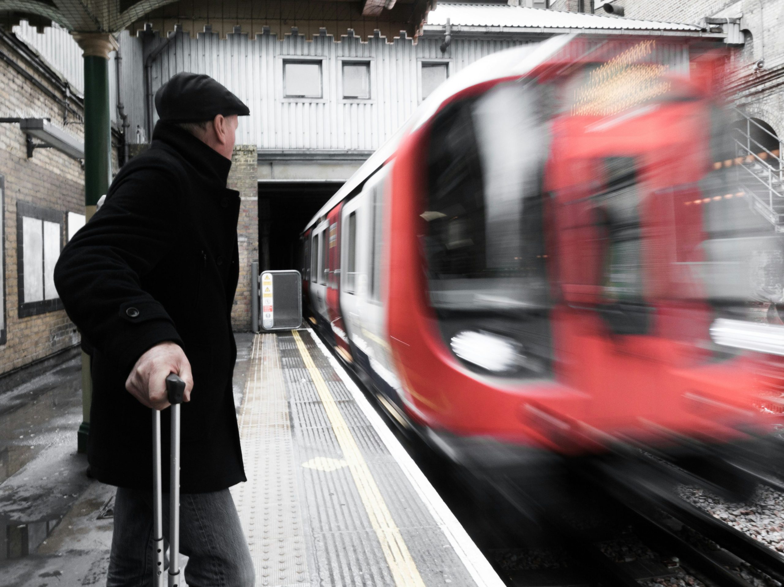 Transport key issue for older Londoners ahead of mayoral election ...