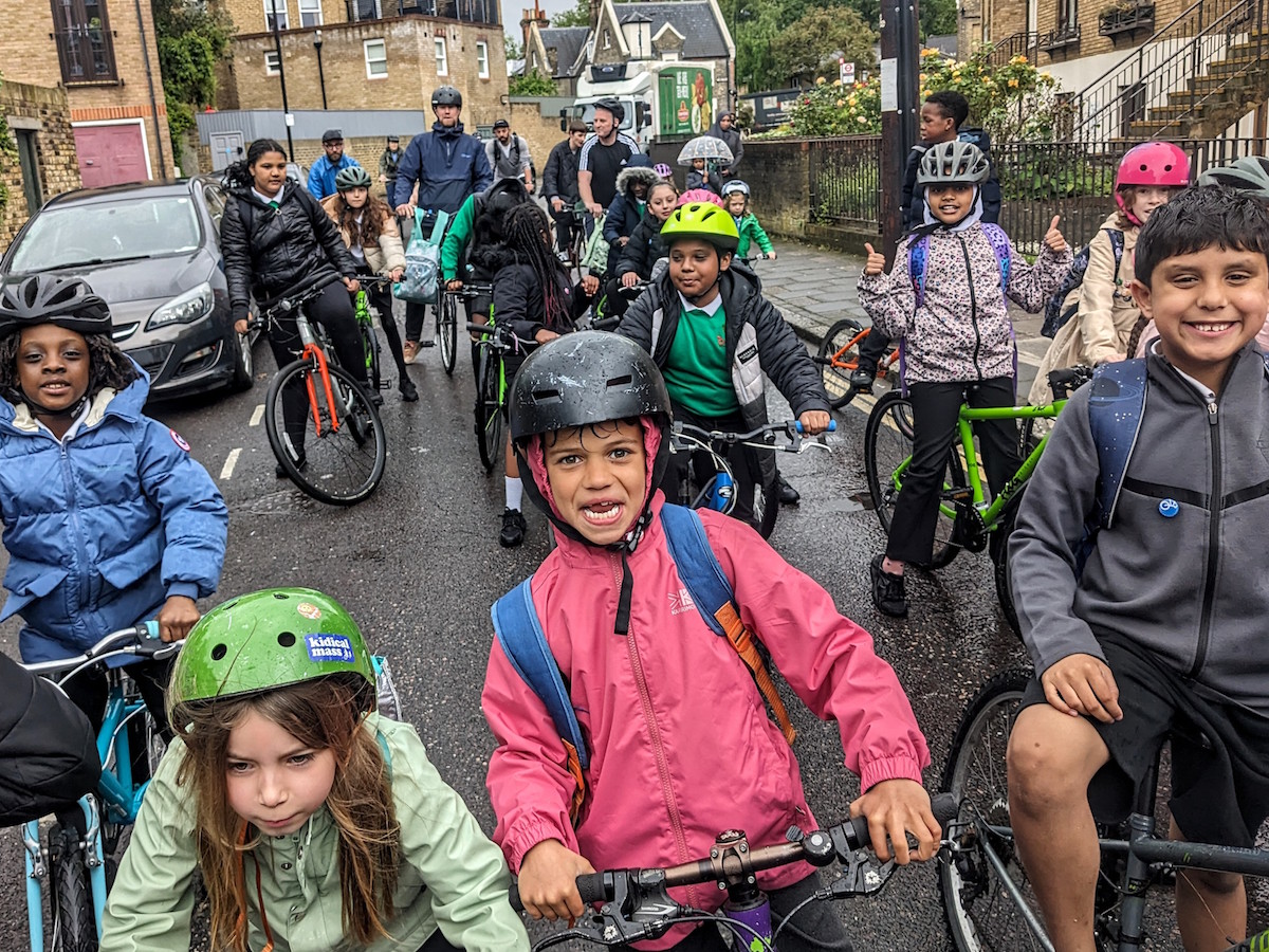 Grants available for community groups promoting walking and cycling ...